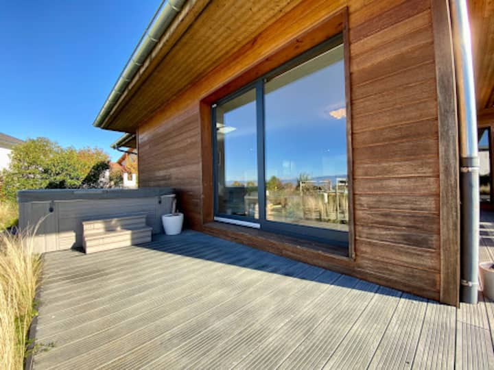 Villa 4-6 Personnes Au Calme, Jacuzzi En Option - Lake Geneva