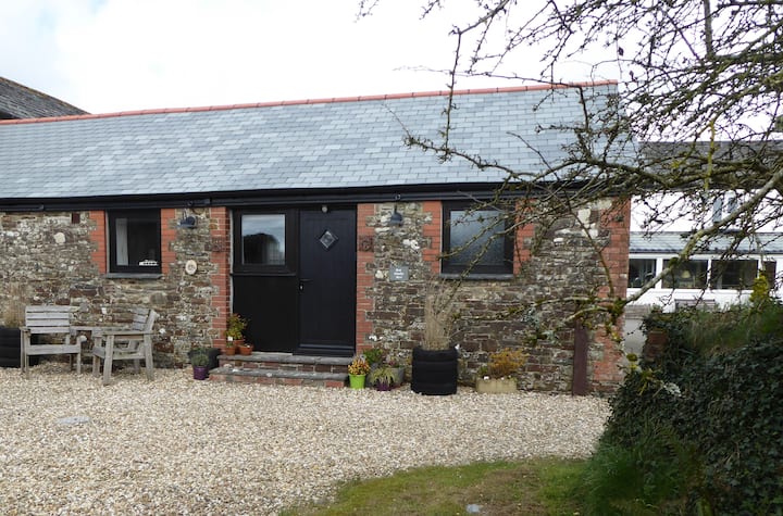 Cosy Rural Retreat Near Stunning Cornish Coast - Welcombe