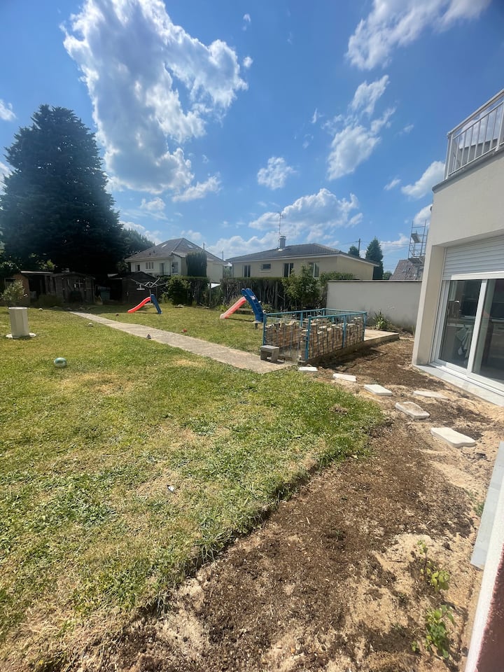 Maison Calme Et Bien Situé - Les Mureaux