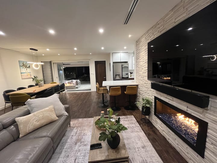 Beautiful Home Close To Beach And Shops - Ventura, CA