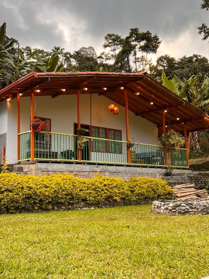 Cabaña Familiar En San Antonio Del Rio. - Génova
