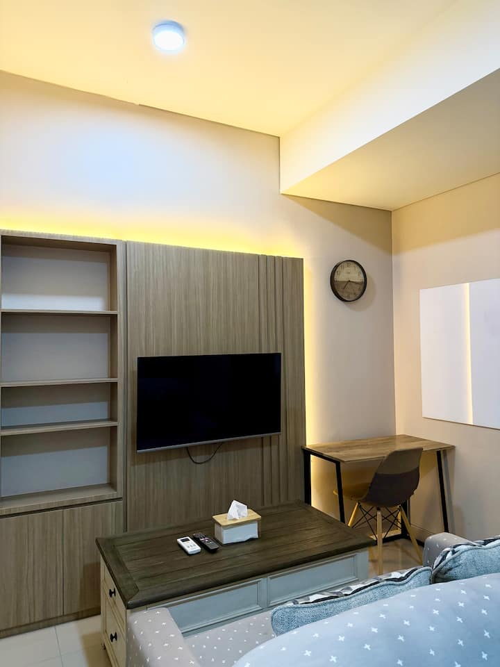 Ruka Klaska | 1br Cozy, Hotel-like Apartment - Surabaya