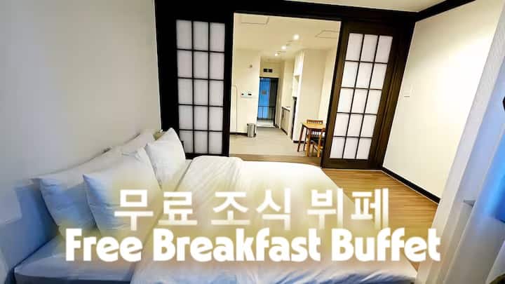 1-9 / 358  서울 중심,무료 뷔페조식, 무료 주차,  모던용산한옥 - Seoul