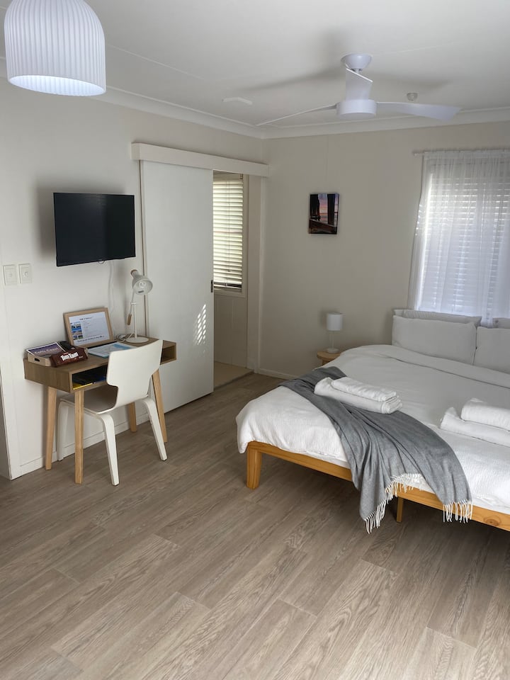 Coffs Convenience - Studio - Coffs Harbour