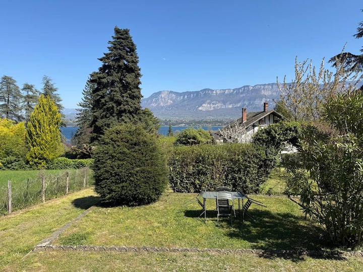 La Petite Maison Dans La Prairie - Le Bourget-du-Lac