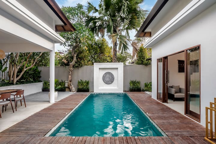 Prime Location Umalas - 2 Bedroom Villa With Pool - Canggu