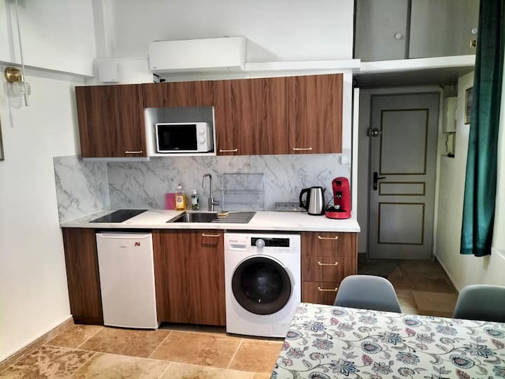 Studio Intra-muros Corps-saints Pour 4 - Mezzanine - ibis Avignon Centre Gare