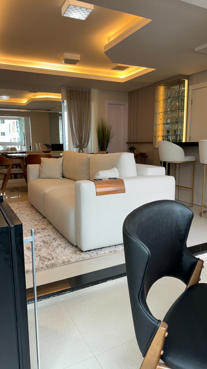 Apartamento Meia Praia Itapema - Pôrto Belo