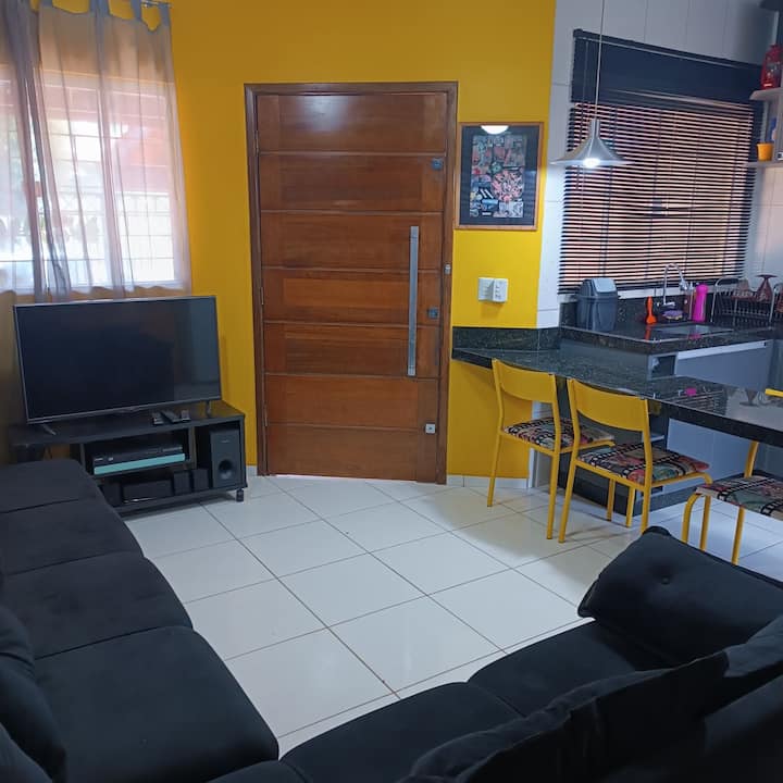 Gray House 4 Londrina - Pr (Jd. Santiago) - Londrina