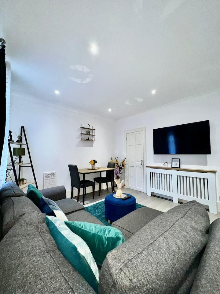 3 Bedroom House In Strood Rochester With Wi-fi - Chatham