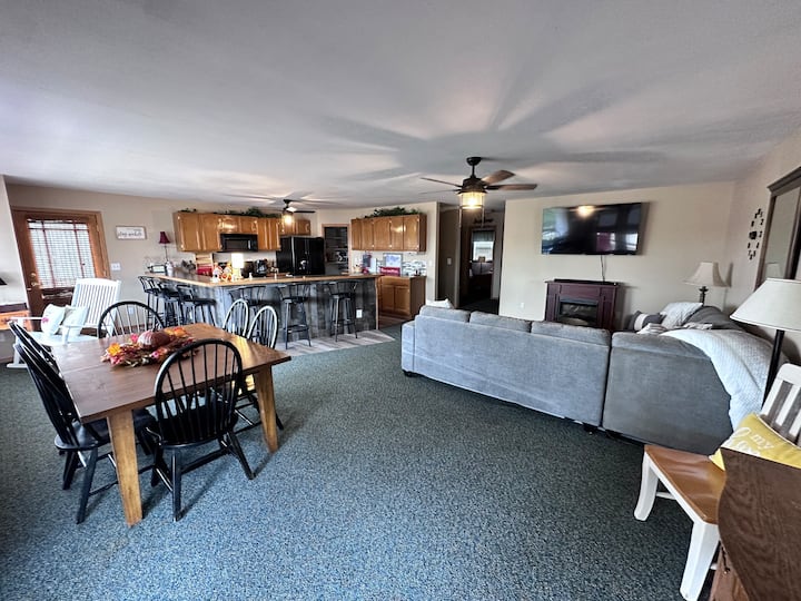 Sunnyside Lake Retreat-marion Co Lake - Canada