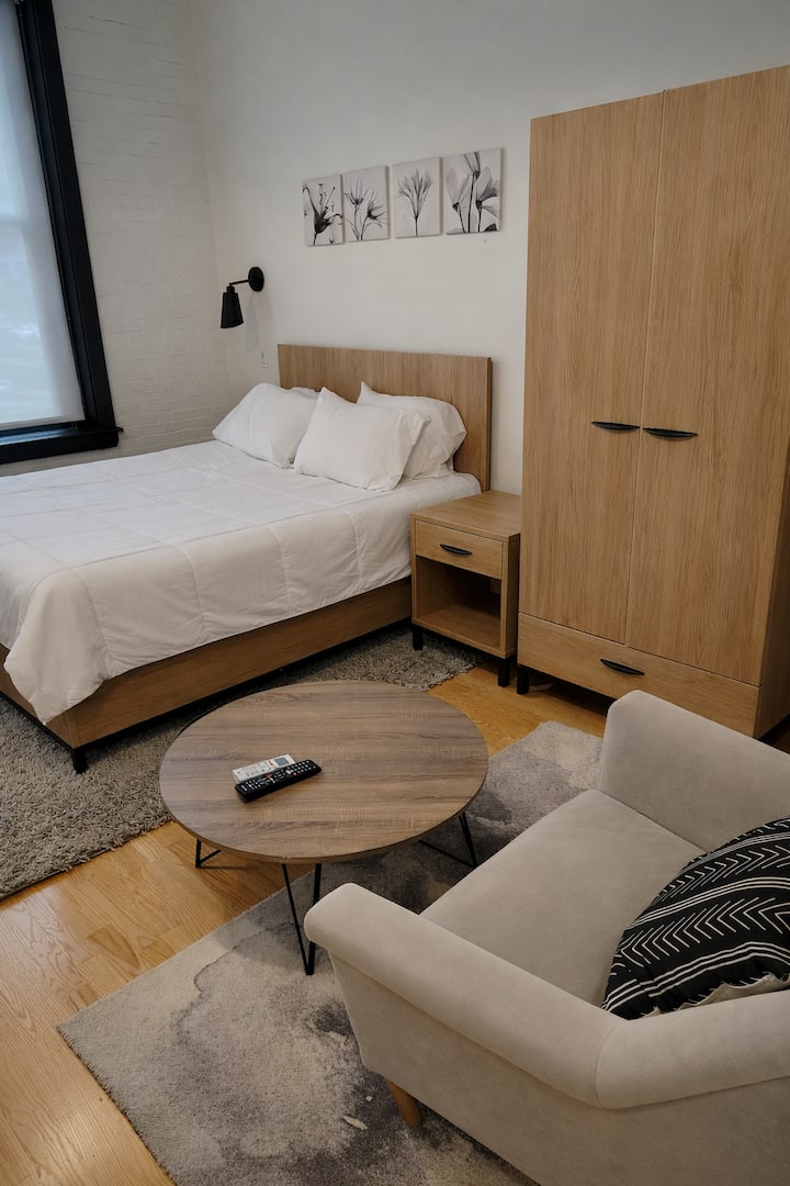 Pratt &Trumbull St Lg Furnished Studio Loft Style - Hartford, CT