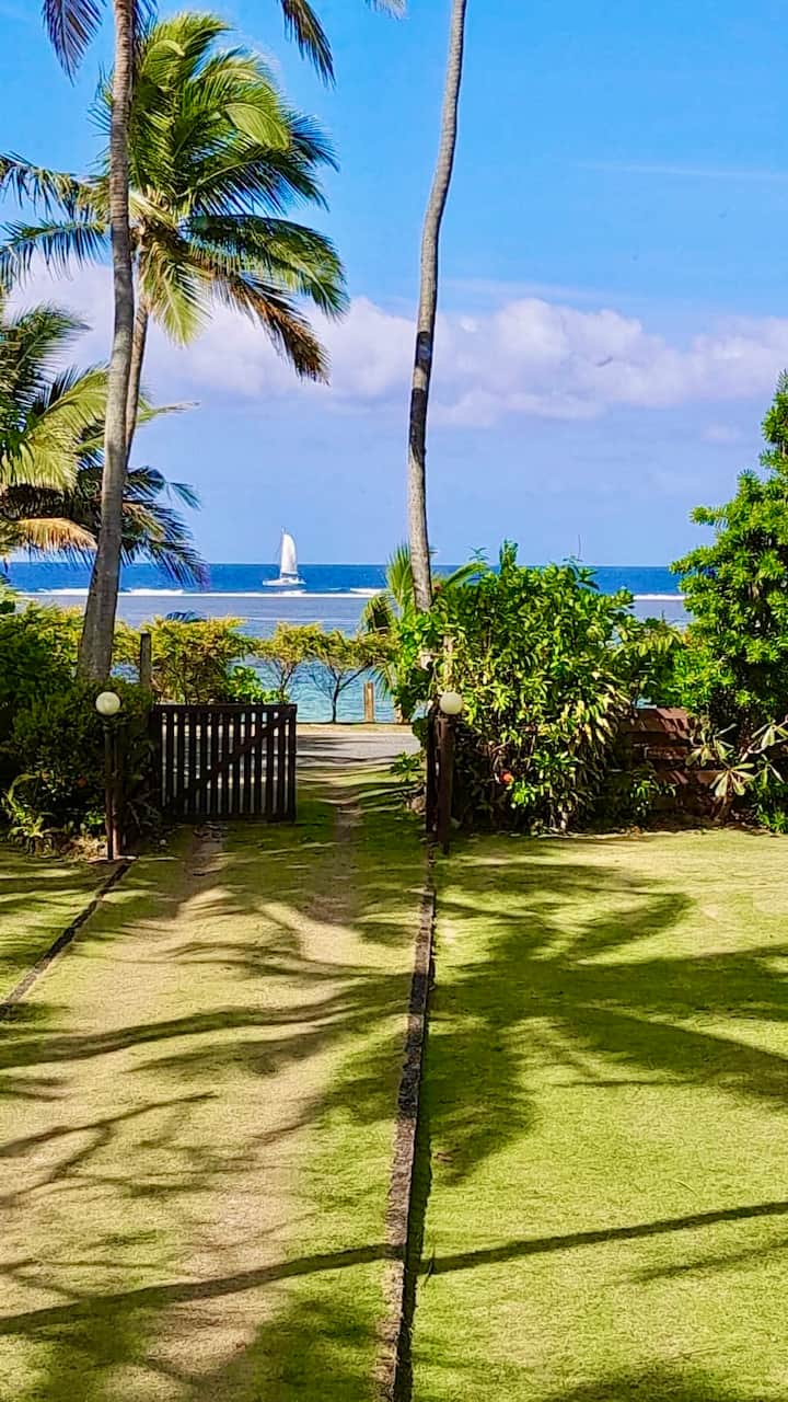 Reef View House Fiji - Absolute Beach Front - Fidschi