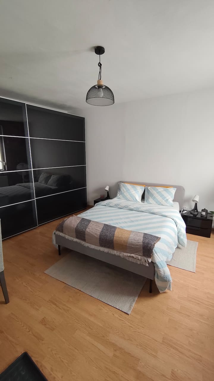 Chambre 1 - Somain