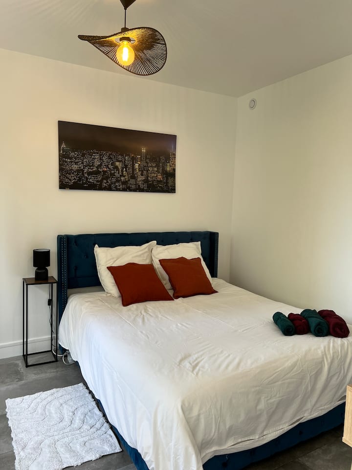 Studio Moderne Proche Paris - Lit Queen Size - Seine-Saint-Denis