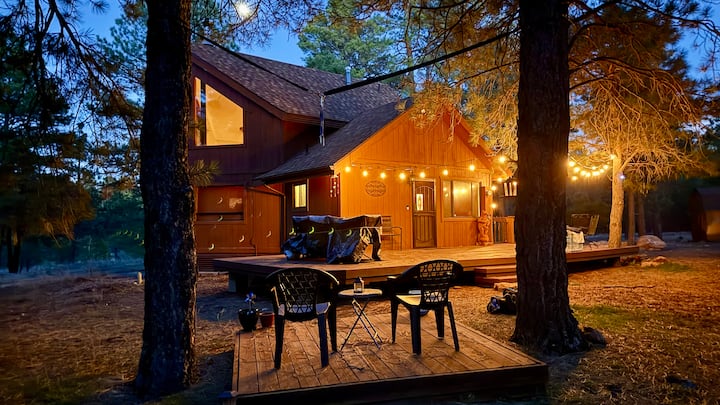 Peaceful Pines Cabin, On 3 Fenced Acres. - Flagstaff, AZ