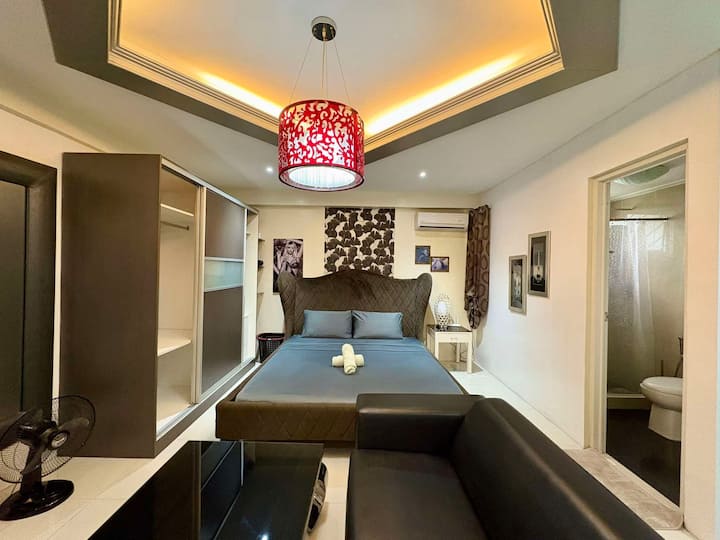 Kandi Clean, Comfy Studio. Free Housekeeping! - Angeles