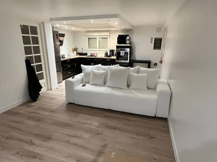 Paris - Espace Chaleureux - Roissy-en-France