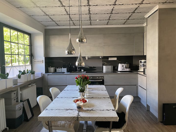 Kunst, Buddhas & Pflanzen – Deine Oase Mit Stil - Brema