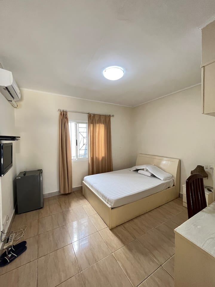 加蓬首都小宾馆B05-108 - Libreville