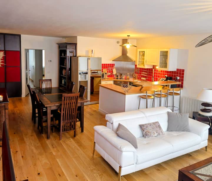 Appartement De 90m² Situé Dans Le Vieux-lille. - Lila