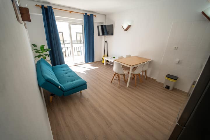 Spacious 2br Apartment With Kitchen • Sleeps 5 - Sant Antoni de Portmany