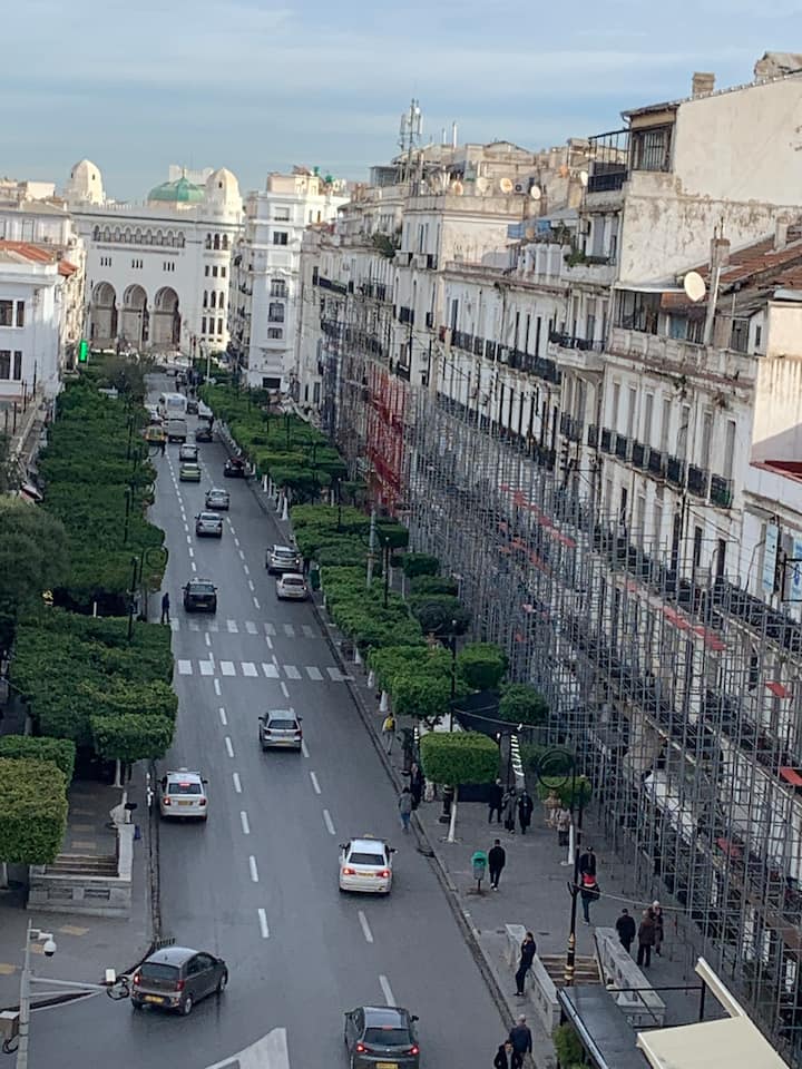 Appartement à Place Audin, Rue Didouche, Alger - Algír