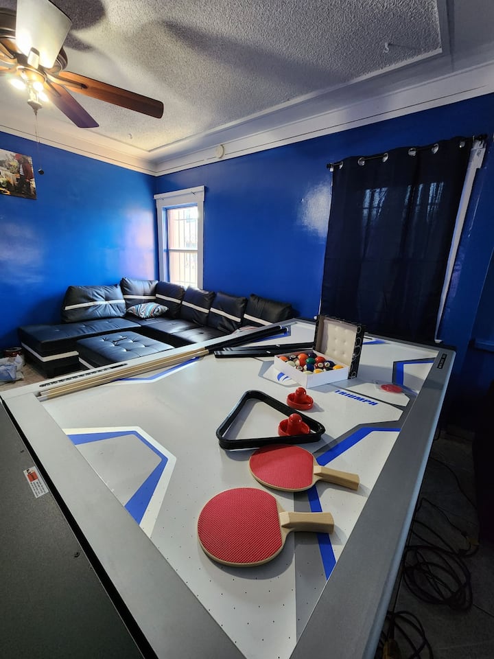 Entire Front House In Los Angeles - South Gate, CA