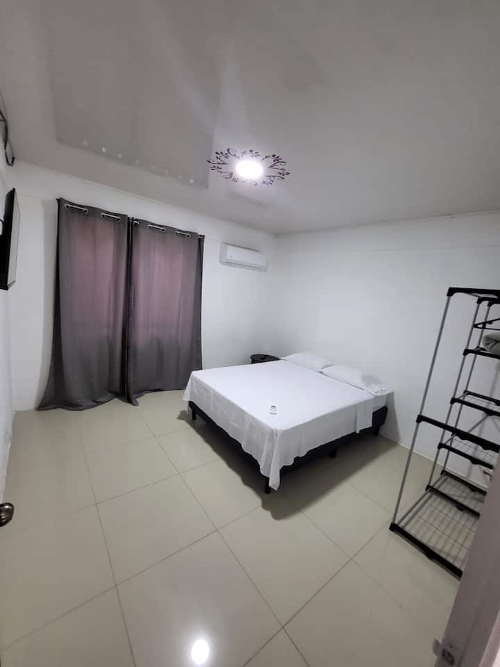 8 Minutes Away From Manuel Antonio National Park - Playa Blanca, Costa Rica