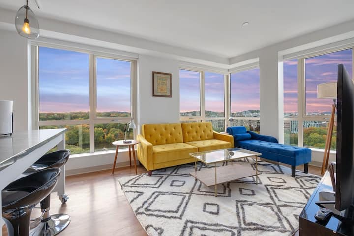 Amazing Corner Unit 2br 2ba Apt Boston Jamica Pond - Boston, MA