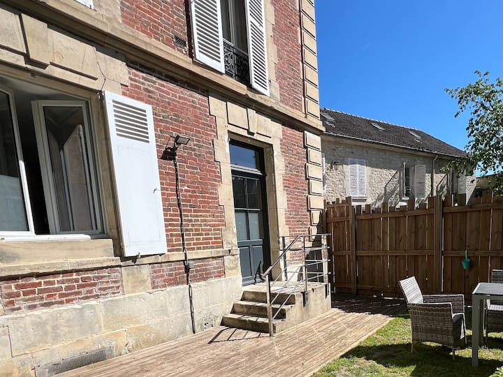 Appartement Le Saint-pierre Avec Jardin Privé - Senlis