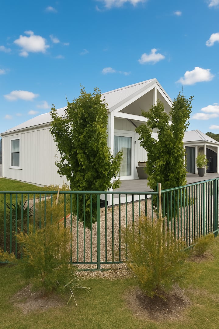 Surfside Carlton Beach House - Primrose Sands