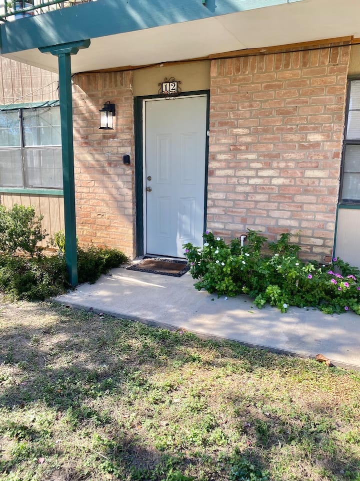 Céntrico Y Familiar, 2 Habitaciones,2 Baños - Brownsville, TX