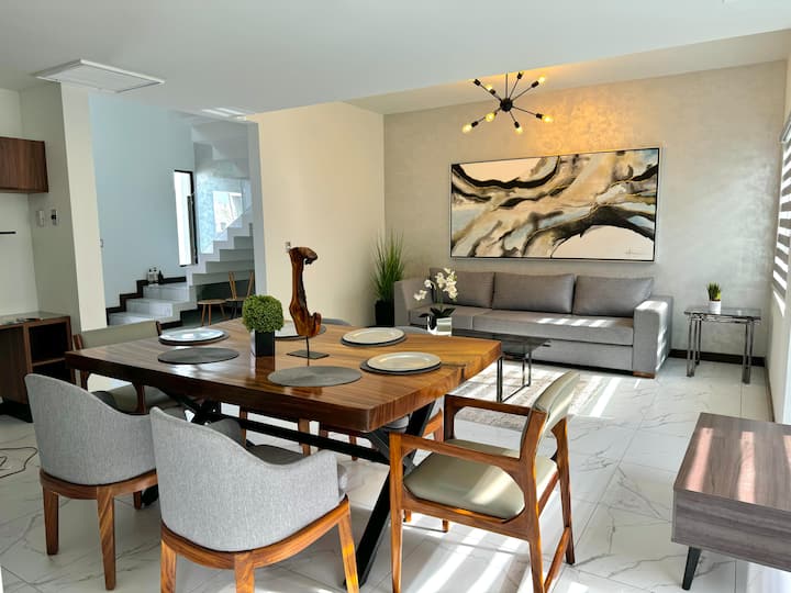 Elegante Residencia Moderna, Cerca Del Consulado - El Paso, TX