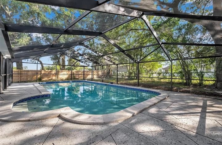 4/3 Home Near Busch Gardens And Casino - Temple Terrace, FL