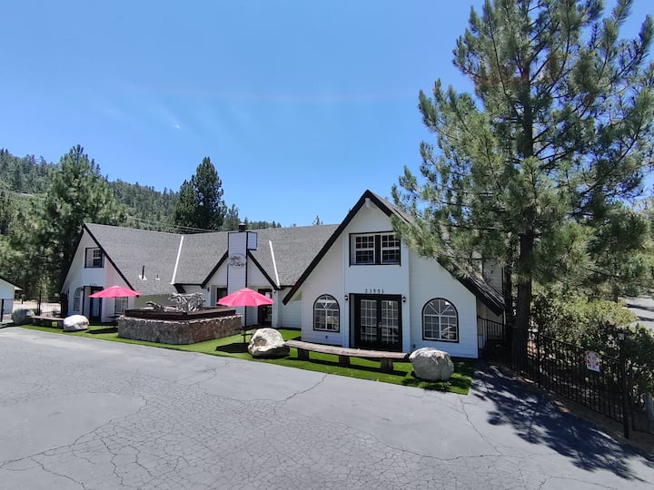 Idyllwind Mountain Cabin W/pool & Views+golf Court - Idyllwild-Pine Cove, CA
