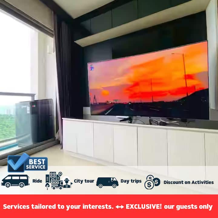 Unixx 2-bedroom Large Corner Unit Seaview Floor 43 - Pattaya City