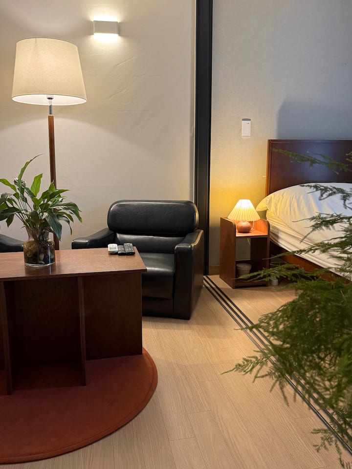 《테라스인제주》#6 공항10분/해변15분/면세점2분/넷플릭스 - Jeju