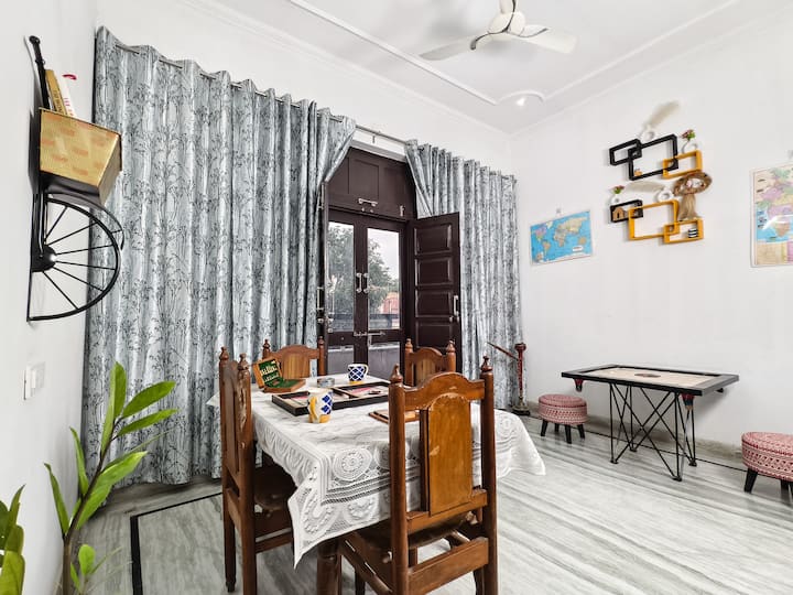 Prashansa (An Oasis In Desert) - Jaipur