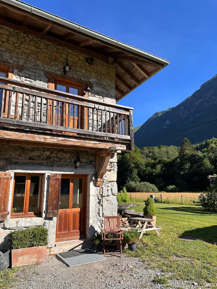 Apt Lumineux & Spacieux Avec Vue Sur Les Montagnes - Taninges
