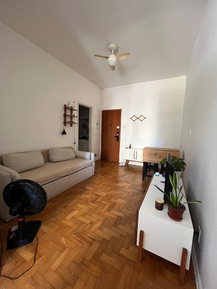 Central Apartment In Glória, 5 Min Walk To Metro - Glória