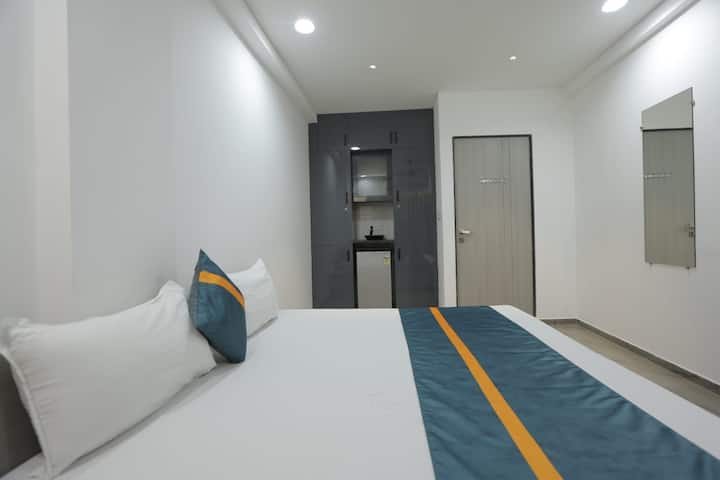 Studio Apartment In Vesu - 수랏