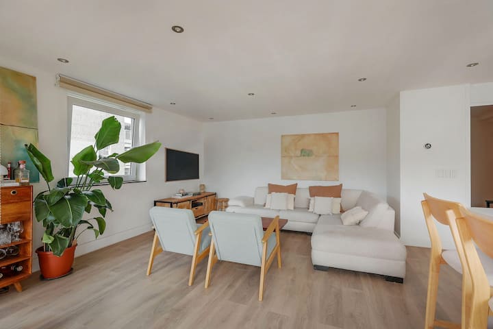 Apartment In The Best Location! Pets Allowed - Amsterdam