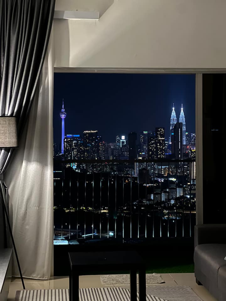 3br Klcc View, 15min To Trx, Netflix, Home Cinema - Kuala Lumpur