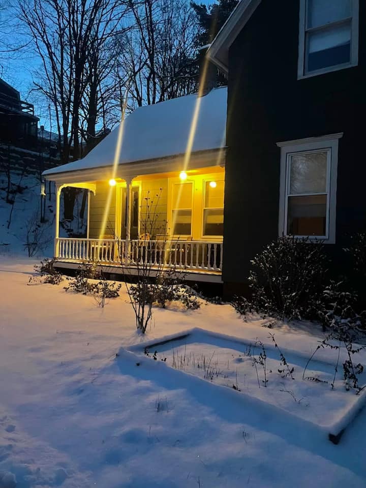 Sauna And Mountain Views A Perfect Vermont Getaway - Brattleboro, VT