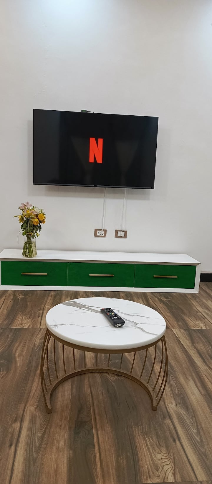 Spacious Centrally Apartment Close To Au - Addis Ababa