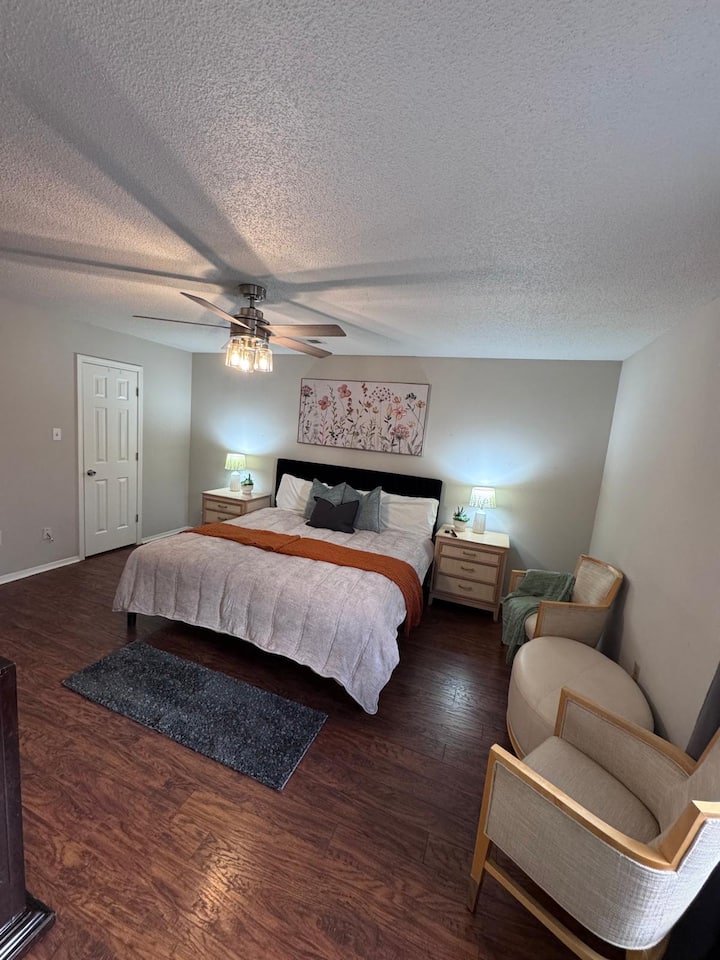 Well-appointed 3br Home W/ Standalone Guest House - Southaven, MS