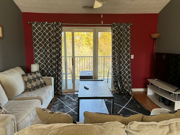 Great 2-bedroom 2-bath Condo - メーソン, OH