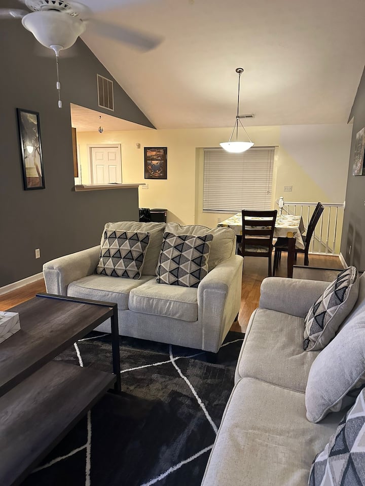 Great 2-bedroom 2-bath Condo - Mason, OH