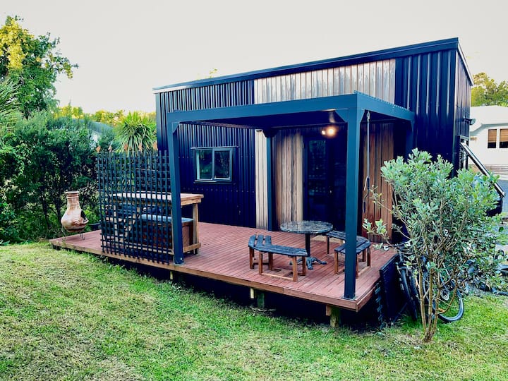 Coastal & Surf Tiny Escape - Raglan